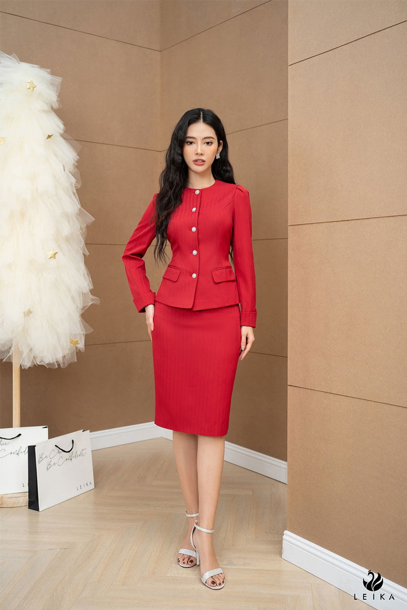 Váy bút chì dáng dài và 4 cách phối đồ đáng thử nhất