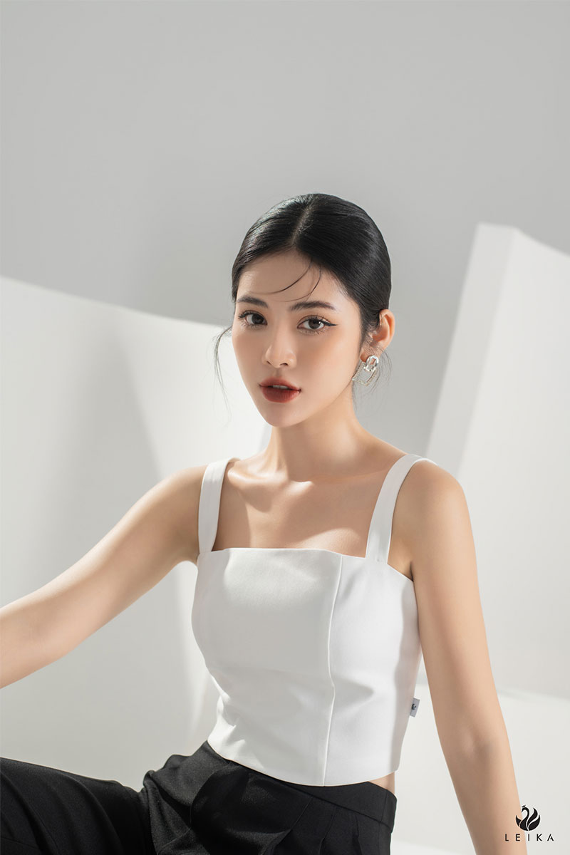 BST Set In Motion - Bước đi uyển chuyển với thiết kế basic